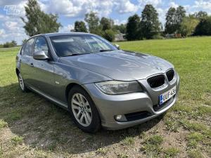 Pelēks BMW 320 2010 Panevēža, ar dzinēja tilpumu 2.00 L un nobraukumu 364 tūkst. km par 4000 €, foto  vietnē AUTOMOTO.COM.LV