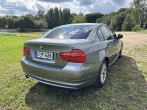 Pelēks BMW 320 2010 Panevēža, ar dzinēja tilpumu 2.00 L un nobraukumu 364 tūkst. km par 4000 €, foto 7 vietnē AUTOMOTO.COM.LV