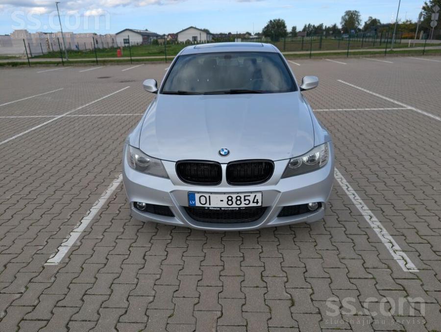 Grey BMW 320 2010 in Riga, with an engine capacity of 2.00 L and mileage of 364 thousand km for 6900 €, photo 3 on AUTOMOTO.COM.LV