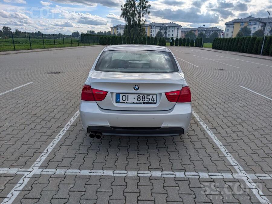 Grey BMW 320 2010 in Riga, with an engine capacity of 2.00 L and mileage of 364 thousand km for 6900 €, photo 6 on AUTOMOTO.COM.LV