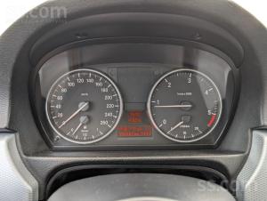 Grey BMW 320 2010 in Riga, with an engine capacity of 2.00 L and mileage of 364 thousand km for 6900 €, photo 10 on AUTOMOTO.COM.LV
