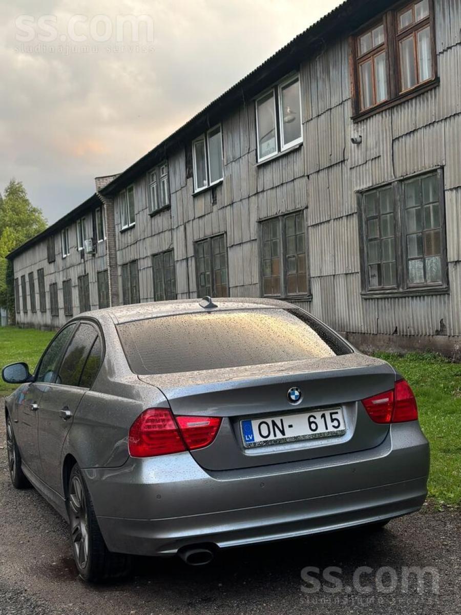 Pelēks BMW 320 2010 Rīga, ar dzinēja tilpumu 2.00 L un nobraukumu 228 tūkst. km par 7000 €, foto 4 vietnē AUTOMOTO.COM.LV
