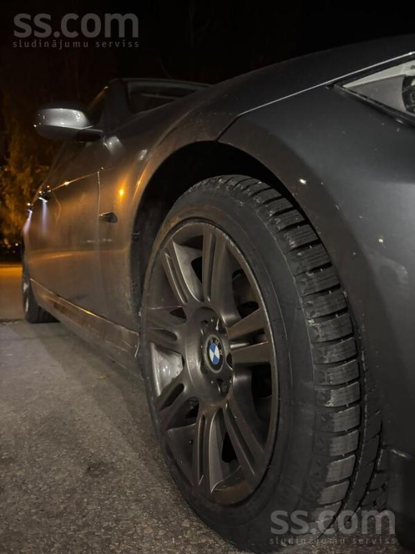 Pelēks BMW 320 2010 Rīga, ar dzinēja tilpumu 2.00 L un nobraukumu 228 tūkst. km par 7000 €, foto 5 vietnē AUTOMOTO.COM.LV