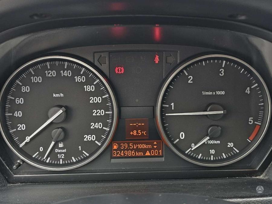 Pelēks BMW 320 2011 Kretinga, ar dzinēja tilpumu 2.00 L un nobraukumu 324 tūkst. km par 5300 €, foto 18 vietnē AUTOMOTO.COM.LV