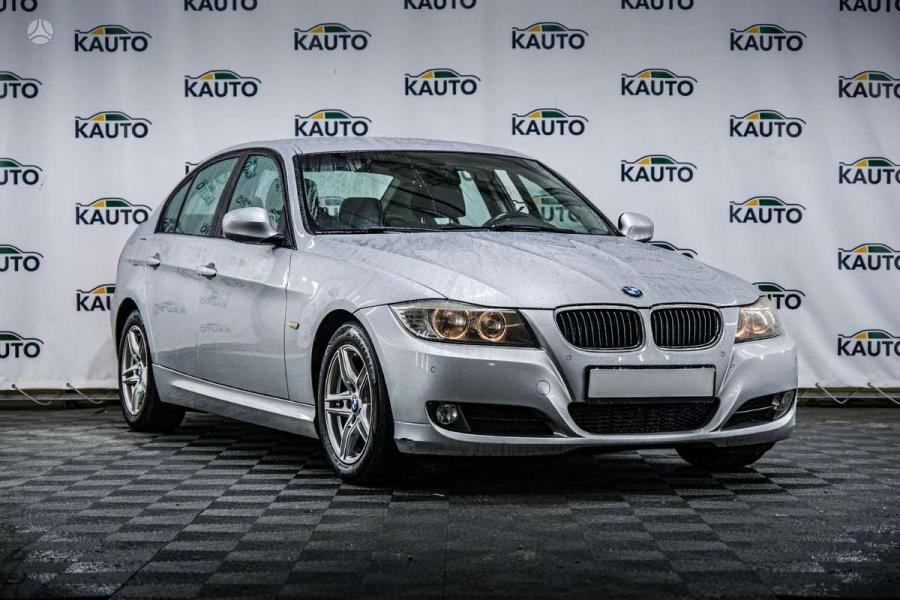 Grey BMW 320 2011 in Kaunas, with an engine capacity of 2.00 L and mileage of 0 thousand km for 5990 €, photo 2 on AUTOMOTO.COM.LV