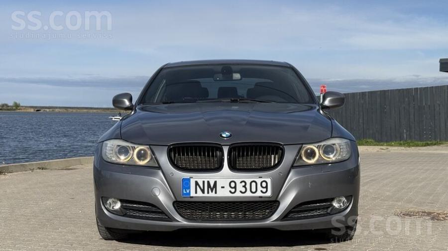 Pelēks BMW 320 2011 Liepāja, ar dzinēja tilpumu 2.00 L un nobraukumu 232 tūkst. km par 6500 €, foto 3 vietnē AUTOMOTO.COM.LV