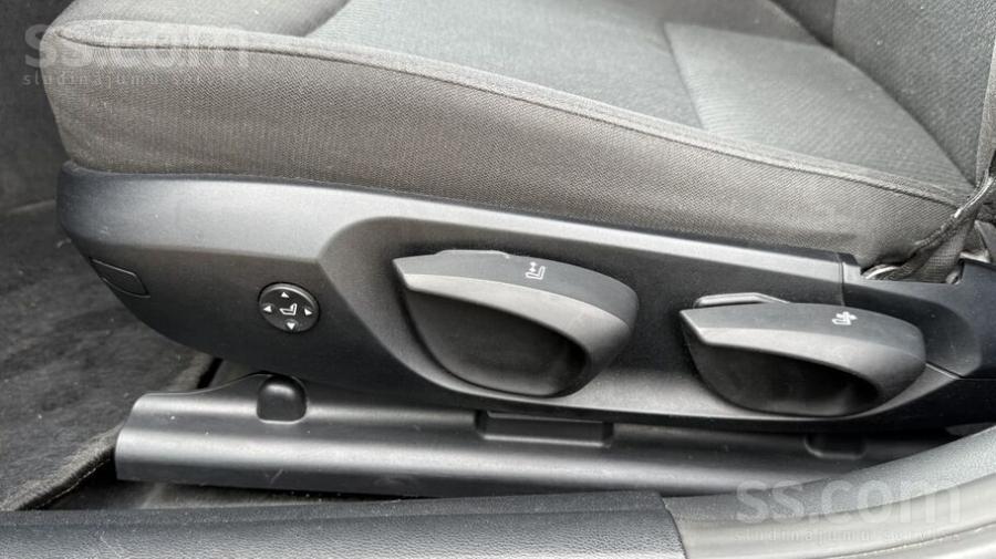 Pelēks BMW 320 2011 Liepāja, ar dzinēja tilpumu 2.00 L un nobraukumu 232 tūkst. km par 6500 €, foto 11 vietnē AUTOMOTO.COM.LV