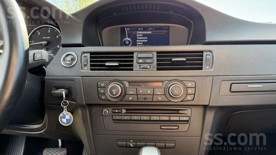 Pelēks BMW 320 2011 Liepāja, ar dzinēja tilpumu 2.00 L un nobraukumu 232 tūkst. km par 6500 €, foto 14 vietnē AUTOMOTO.COM.LV