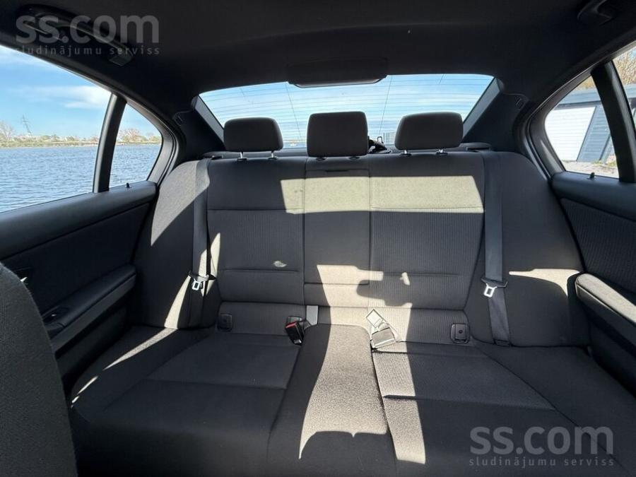 Pelēks BMW 320 2011 Liepāja, ar dzinēja tilpumu 2.00 L un nobraukumu 232 tūkst. km par 6500 €, foto 21 vietnē AUTOMOTO.COM.LV
