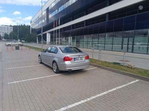 Pelēks BMW 320 2011 Viļņa, ar dzinēja tilpumu 2.00 L un nobraukumu 252 tūkst. km par 6250 €, foto 5 vietnē AUTOMOTO.COM.LV