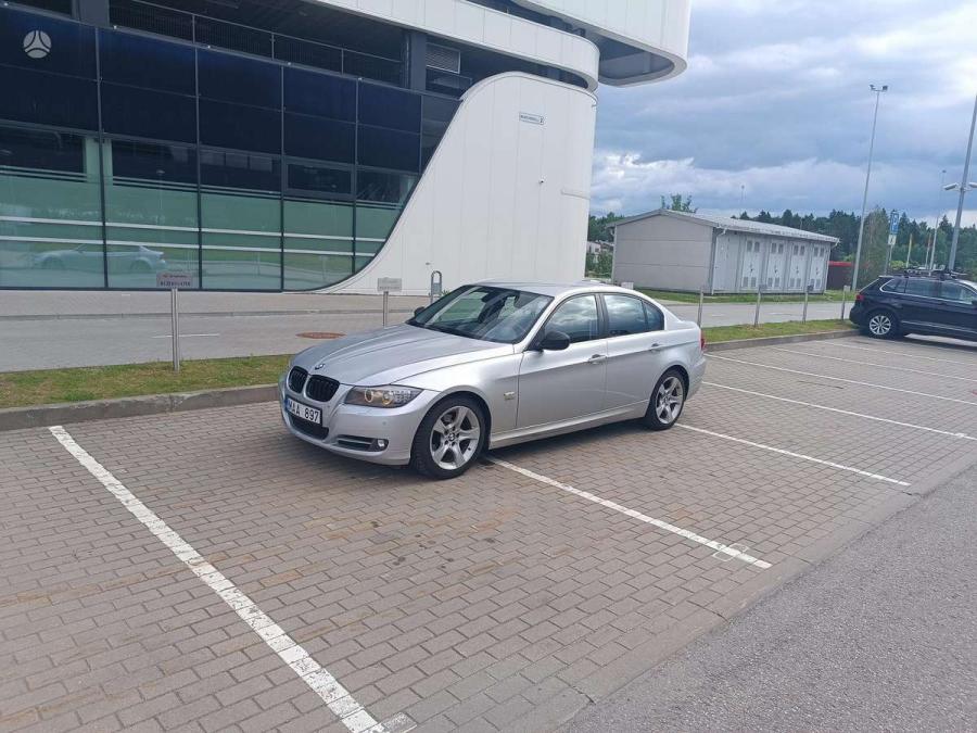 Pelēks BMW 320 2011 Viļņa, ar dzinēja tilpumu 2.00 L un nobraukumu 252 tūkst. km par 6250 €, foto 6 vietnē AUTOMOTO.COM.LV