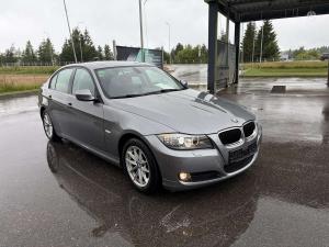 Grey BMW 320 2011 in Utena, with an engine capacity of 2.00 L and mileage of 221 thousand km for 5500 €, photo 4 on AUTOMOTO.COM.LV