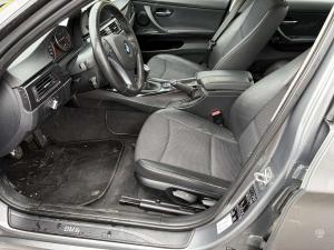 Grey BMW 320 2011 in Utena, with an engine capacity of 2.00 L and mileage of 221 thousand km for 5500 €, photo 9 on AUTOMOTO.COM.LV