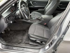 Grey BMW 320 2011 in Utena, with an engine capacity of 2.00 L and mileage of 220 thousand km for 5500 €, photo 7 on AUTOMOTO.COM.LV