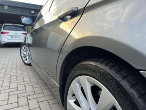 Grey BMW 320 2011 in Druskininkai, with an engine capacity of 2.00 L and mileage of 292 thousand km for 5890 €, photo 18 on AUTOMOTO.COM.LV