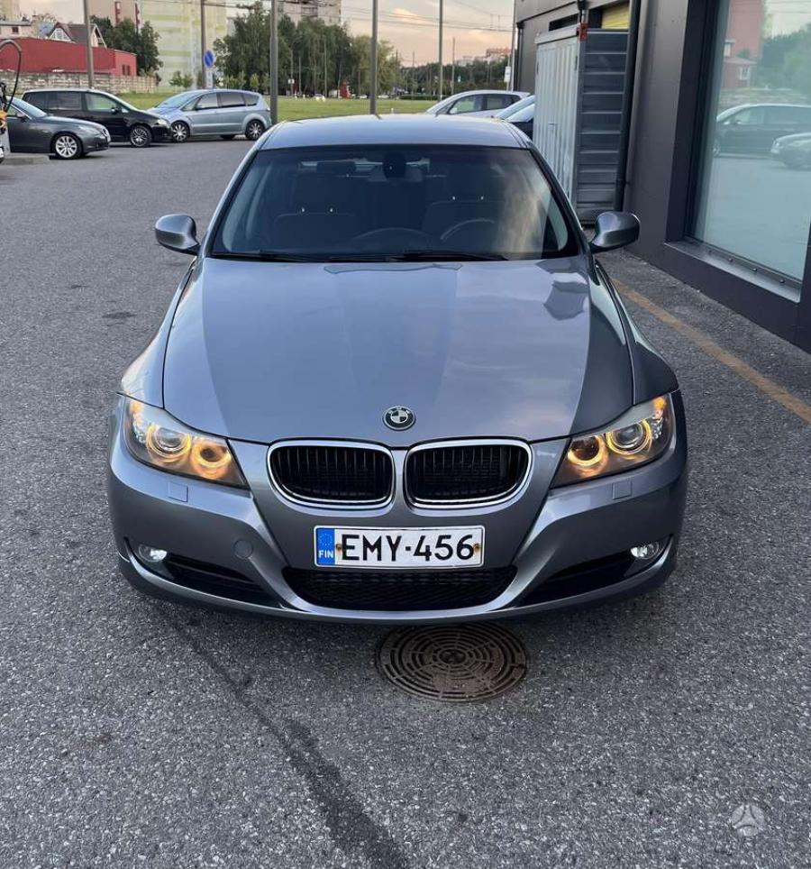 Grey BMW 320 2011 in Kaunas, with an engine capacity of 2.00 L and mileage of 200 thousand km for 5200 €, photo 6 on AUTOMOTO.COM.LV
