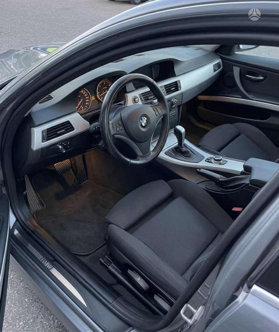 Grey BMW 320 2011 in Kaunas, with an engine capacity of 2.00 L and mileage of 200 thousand km for 5200 €, photo 9 on AUTOMOTO.COM.LV