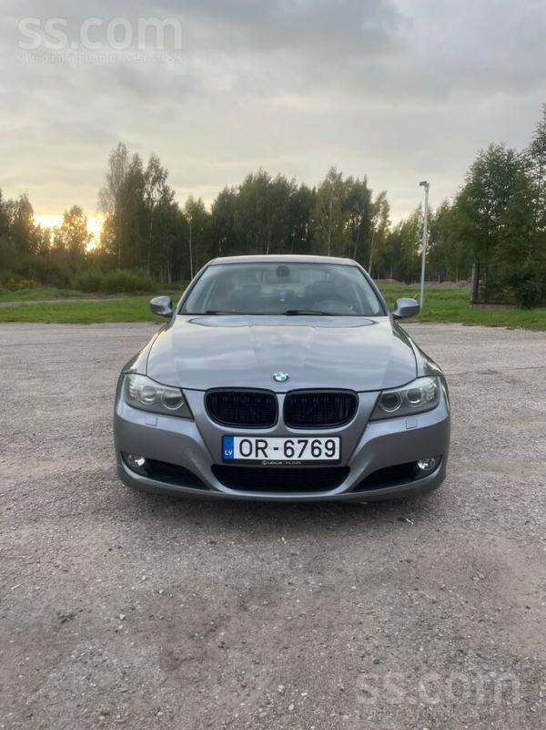 Grey BMW 320 2011 in Jelgava, with an engine capacity of 2.00 L and mileage of 248 thousand km for 6100 €, photo 3 on AUTOMOTO.COM.LV