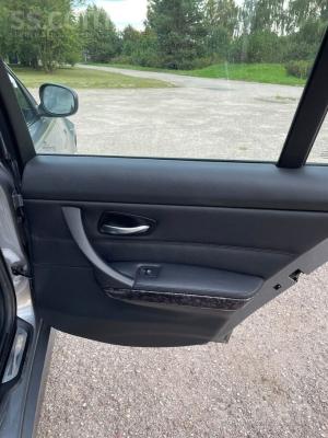 Pelēks BMW 320 2011 Jelgava, ar dzinēja tilpumu 2.00 L un nobraukumu 248 tūkst. km par 6100 €, foto 16 vietnē AUTOMOTO.COM.LV