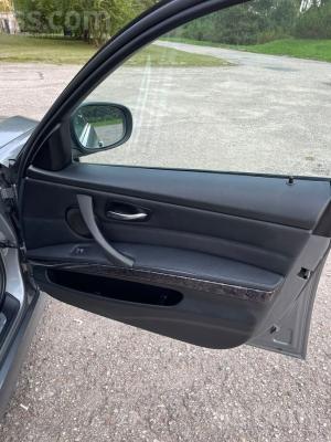Pelēks BMW 320 2011 Jelgava, ar dzinēja tilpumu 2.00 L un nobraukumu 248 tūkst. km par 6100 €, foto 17 vietnē AUTOMOTO.COM.LV
