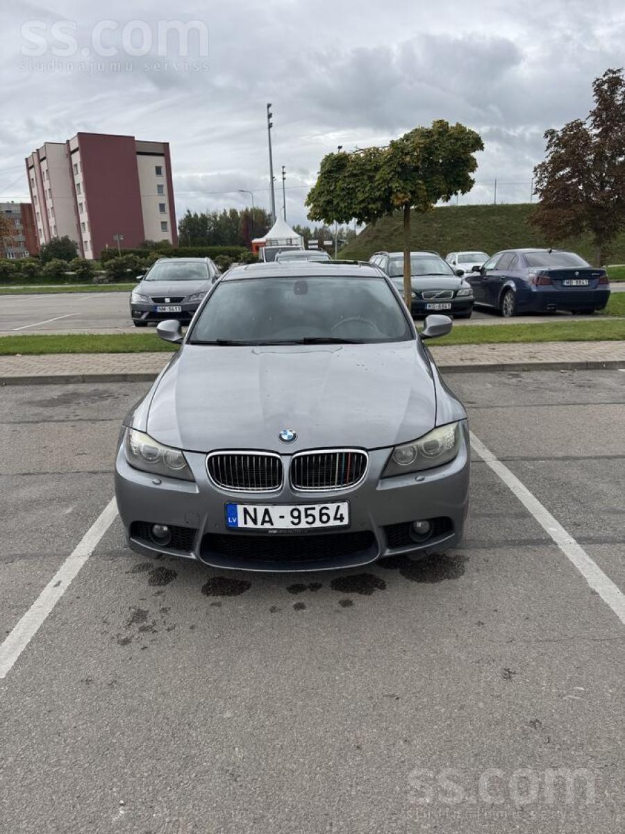 Grey BMW 320 2011 in Jelgava, with an engine capacity of 2.00 L and mileage of 327 thousand km for 5900 €, photo 1 on AUTOMOTO.COM.LV