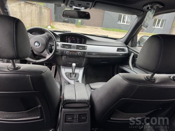 Grey BMW 320 2011 in Jelgava, with an engine capacity of 2.00 L and mileage of 327 thousand km for 5900 €, photo 5 on AUTOMOTO.COM.LV