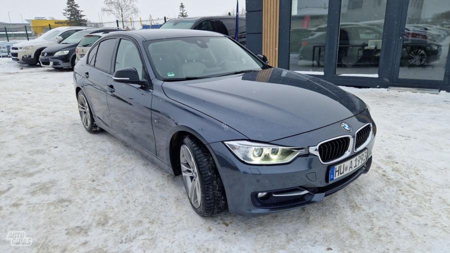 Grey BMW 320 2012 in Marijampole, with an engine capacity of 2.00 L and mileage of 254 thousand km for 10690 €, photo 4 on AUTOMOTO.COM.LV