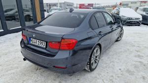 Grey BMW 320 2012 in Marijampole, with an engine capacity of 2.00 L and mileage of 254 thousand km for 10690 €, photo 6 on AUTOMOTO.COM.LV