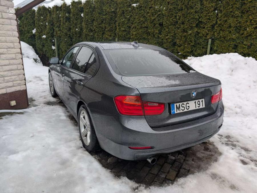 Grey BMW 320 2012 in Kaunas, with an engine capacity of 2.00 L and mileage of 160 thousand km for 11500 €, photo 10 on AUTOMOTO.COM.LV