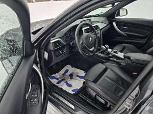 Pelēks BMW 320 2012 Marijampole, ar dzinēja tilpumu 2.00 L un nobraukumu 259 tūkst. km par 7400 €, foto 10 vietnē AUTOMOTO.COM.LV