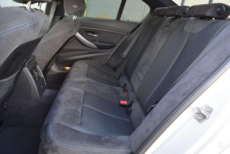 Pelēks BMW 320 2012 Viļņa, ar dzinēja tilpumu 2.00 L un nobraukumu 354 tūkst. km par 11500 €, foto 11 vietnē AUTOMOTO.COM.LV
