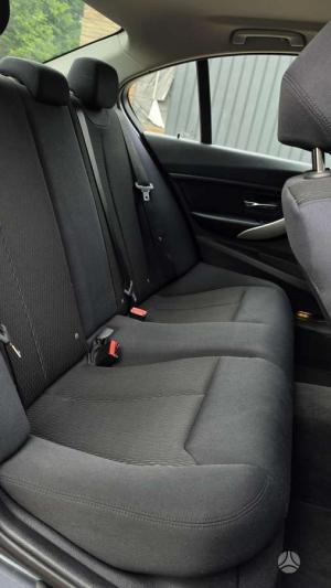 Pelēks BMW 320 2012 Raseiniai, ar dzinēja tilpumu 2.00 L un nobraukumu 245 tūkst. km par 6750 €, foto 18 vietnē AUTOMOTO.COM.LV