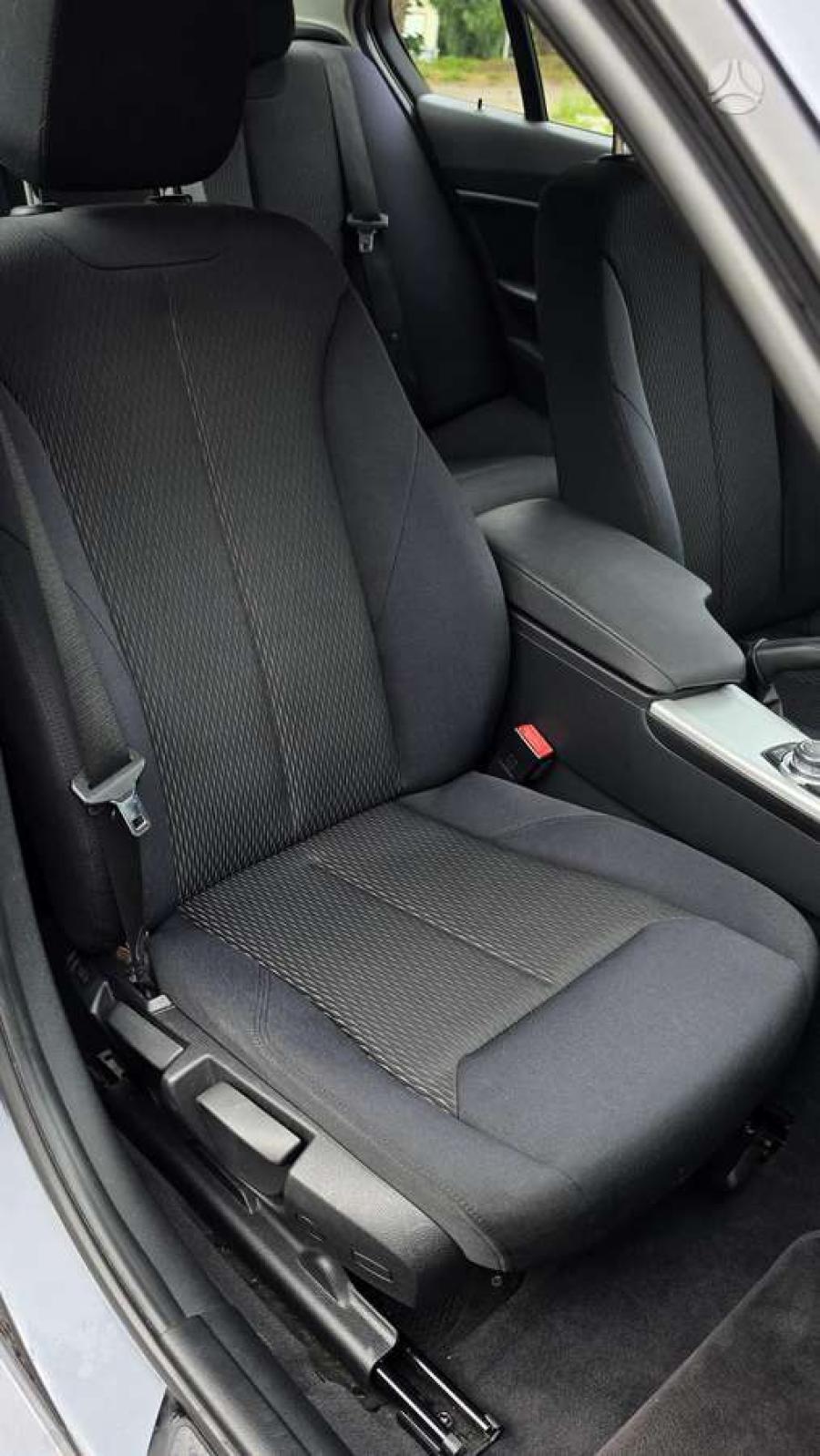 Pelēks BMW 320 2012 Raseiniai, ar dzinēja tilpumu 2.00 L un nobraukumu 245 tūkst. km par 6750 €, foto 22 vietnē AUTOMOTO.COM.LV