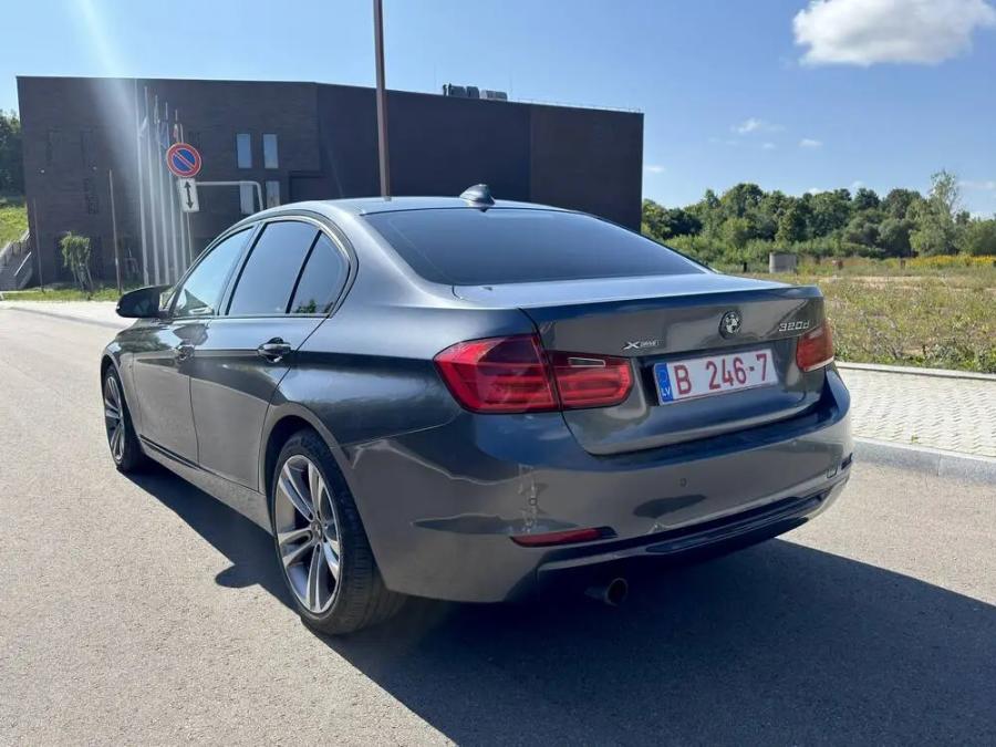 Pelēks BMW 320 2012 Rēzekne, ar dzinēja tilpumu 2.00 L un nobraukumu 266 tūkst. km par 8200 €, foto 9 vietnē AUTOMOTO.COM.LV