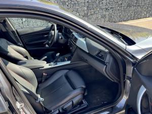 Pelēks BMW 320 2012 Rēzekne, ar dzinēja tilpumu 2.00 L un nobraukumu 266 tūkst. km par 8200 €, foto 15 vietnē AUTOMOTO.COM.LV