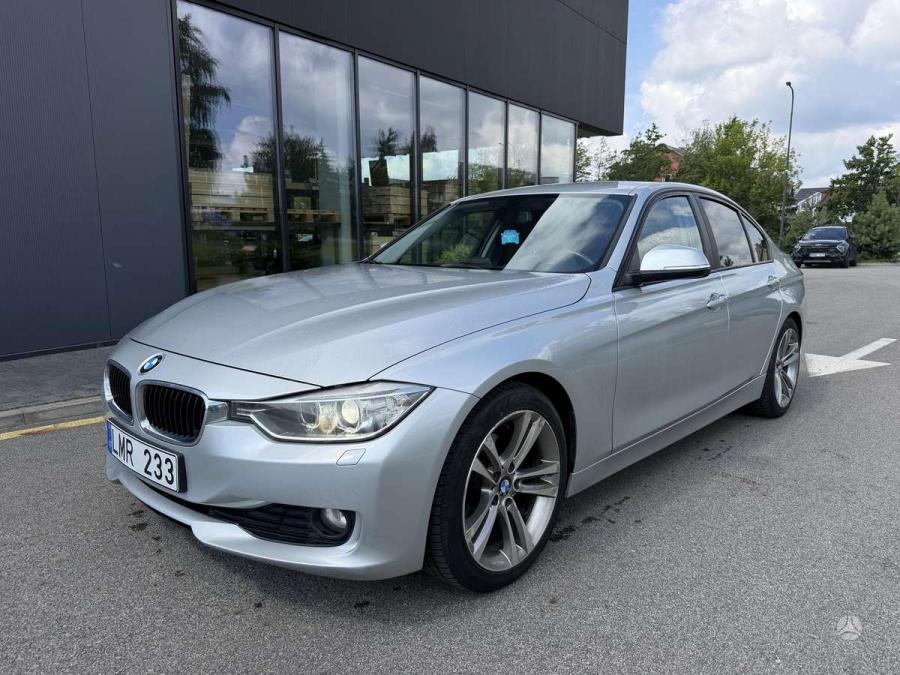 Grey BMW 320 2012 in Kaunas, with an engine capacity of 2.00 L and mileage of 258 thousand km for 9200 €, photo 1 on AUTOMOTO.COM.LV