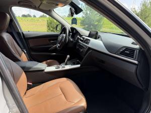 Grey BMW 320 2012 in Kaunas, with an engine capacity of 2.00 L and mileage of 258 thousand km for 9200 €, photo 14 on AUTOMOTO.COM.LV
