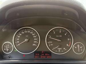 Grey BMW 320 2012 in Kaunas, with an engine capacity of 2.00 L and mileage of 258 thousand km for 9200 €, photo 16 on AUTOMOTO.COM.LV