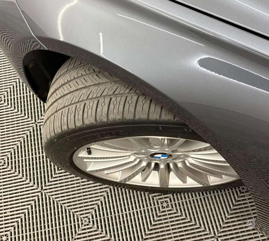 Pelēks BMW 320 2012 Marijampole, ar dzinēja tilpumu 2.00 L un nobraukumu 315 tūkst. km par 9450 €, foto 24 vietnē AUTOMOTO.COM.LV