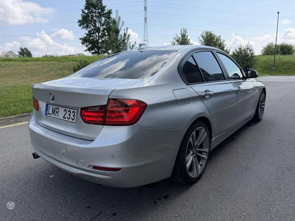 Grey BMW 320 2012 in Kaunas, with an engine capacity of 2.00 L and mileage of 258 thousand km for 9000 €, photo 6 on AUTOMOTO.COM.LV