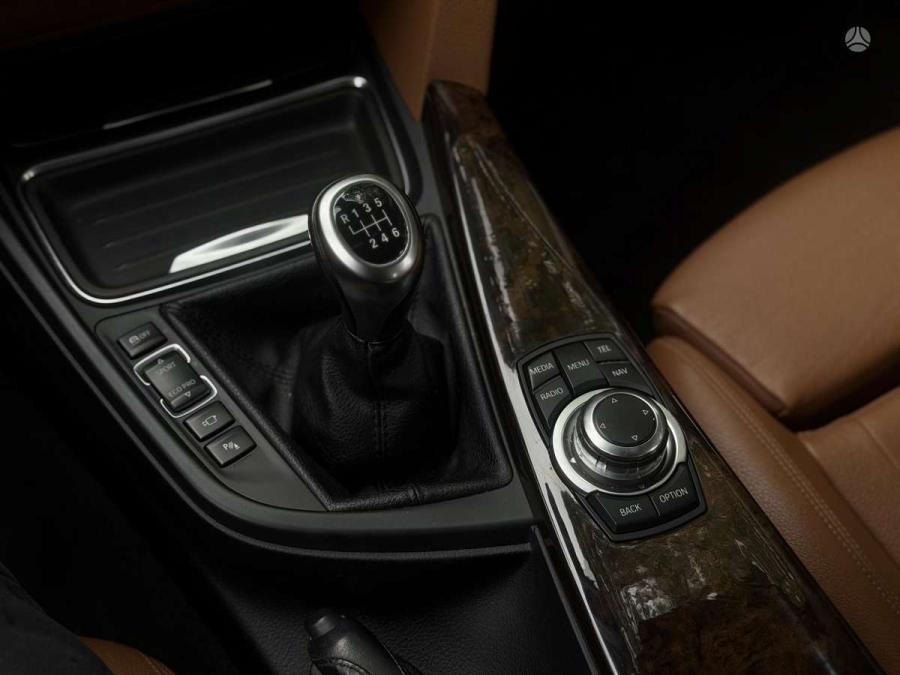 Grey BMW 320 2012 in Rokiskis, with an engine capacity of 2.00 L and mileage of 220 thousand km for 7250 €, photo 48 on AUTOMOTO.COM.LV