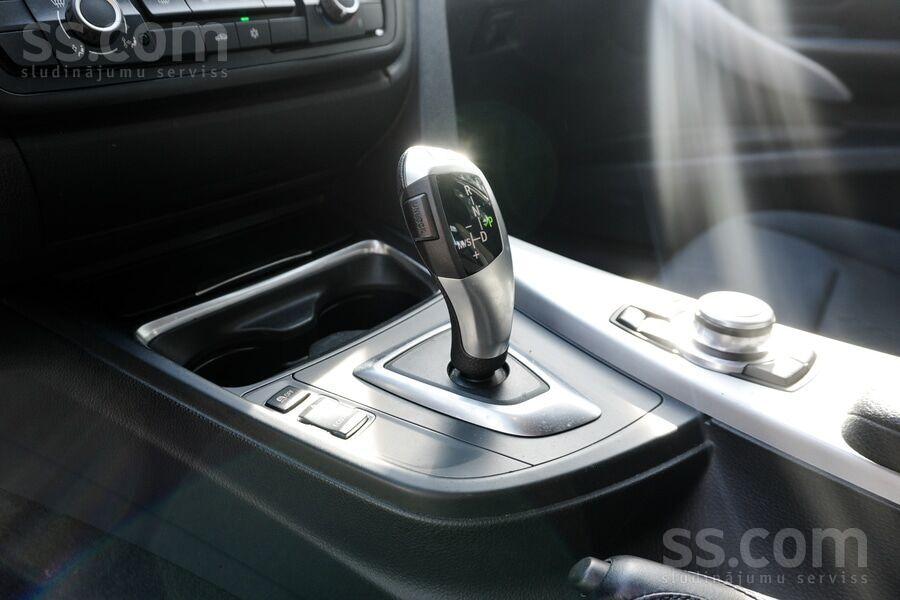 Grey BMW 320 2012 in Riga, with an engine capacity of 2.00 L and mileage of 245 thousand km for 8290 €, photo 10 on AUTOMOTO.COM.LV