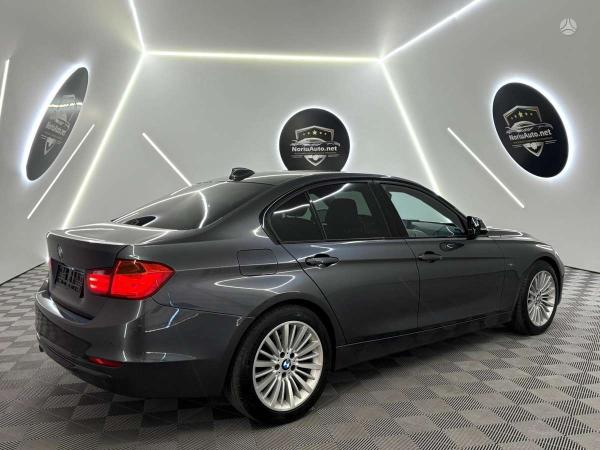 Pelēks BMW 320 2012 Marijampole, ar dzinēja tilpumu 2.00 L un nobraukumu 315 tūkst. km par 9250 €, foto 9 vietnē AUTOMOTO.COM.LV