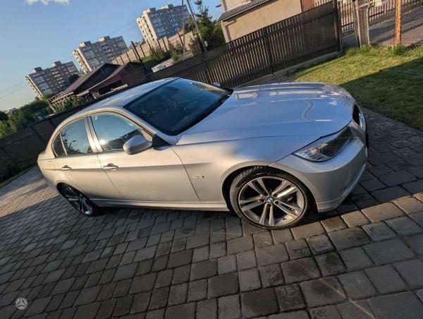 Pelēks BMW 320 2012 Mažeikiai, ar dzinēja tilpumu 2.00 L un nobraukumu 240 tūkst. km par 4200 €, foto 4 vietnē AUTOMOTO.COM.LV
