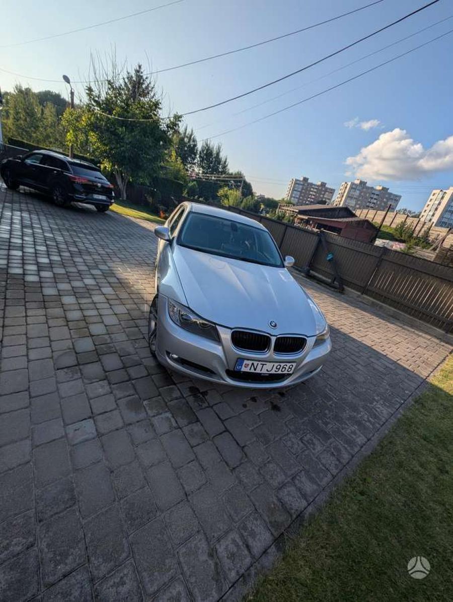 Pelēks BMW 320 2012 Mažeikiai, ar dzinēja tilpumu 2.00 L un nobraukumu 240 tūkst. km par 4200 €, foto 16 vietnē AUTOMOTO.COM.LV