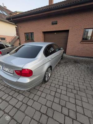 Pelēks BMW 320 2012 Mažeikiai, ar dzinēja tilpumu 2.00 L un nobraukumu 240 tūkst. km par 4200 €, foto 20 vietnē AUTOMOTO.COM.LV