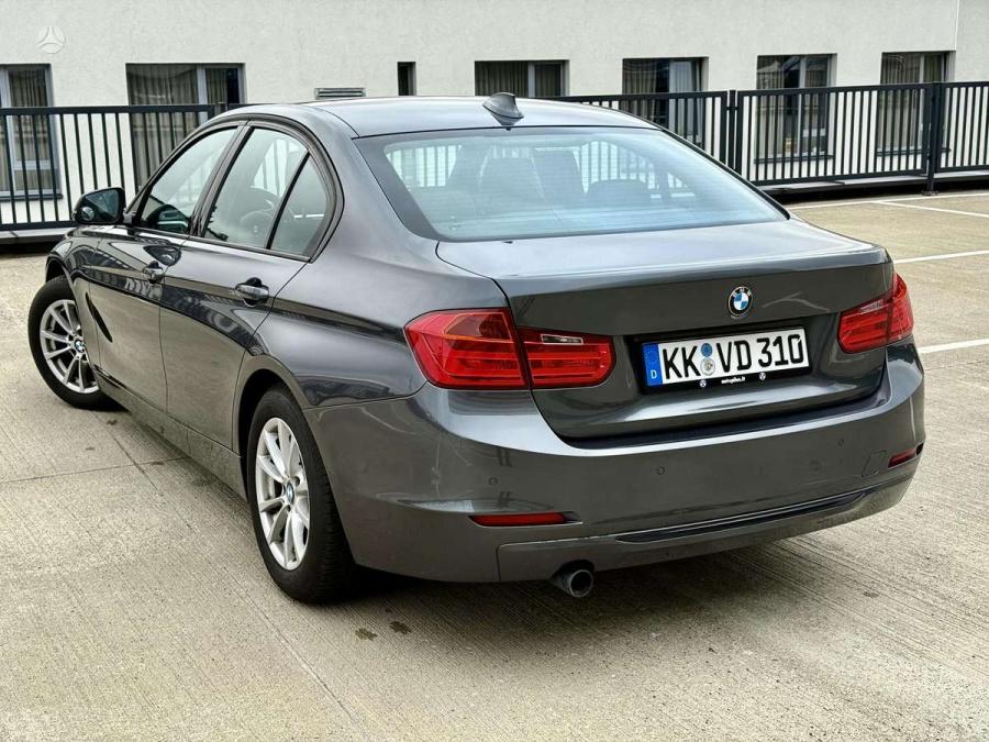 Grey BMW 320 2012 in Vilnius, with an engine capacity of 2.00 L and mileage of 279 thousand km for 5990 €, photo 6 on AUTOMOTO.COM.LV