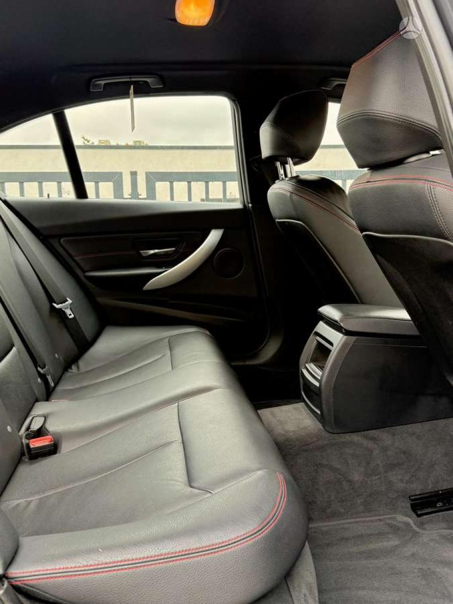 Grey BMW 320 2012 in Vilnius, with an engine capacity of 2.00 L and mileage of 279 thousand km for 5990 €, photo 13 on AUTOMOTO.COM.LV