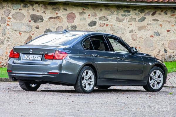 Pelēks BMW 320 2012 Tukums, ar dzinēja tilpumu 2.00 L un nobraukumu 277 tūkst. km par 8999 €, foto 6 vietnē AUTOMOTO.COM.LV