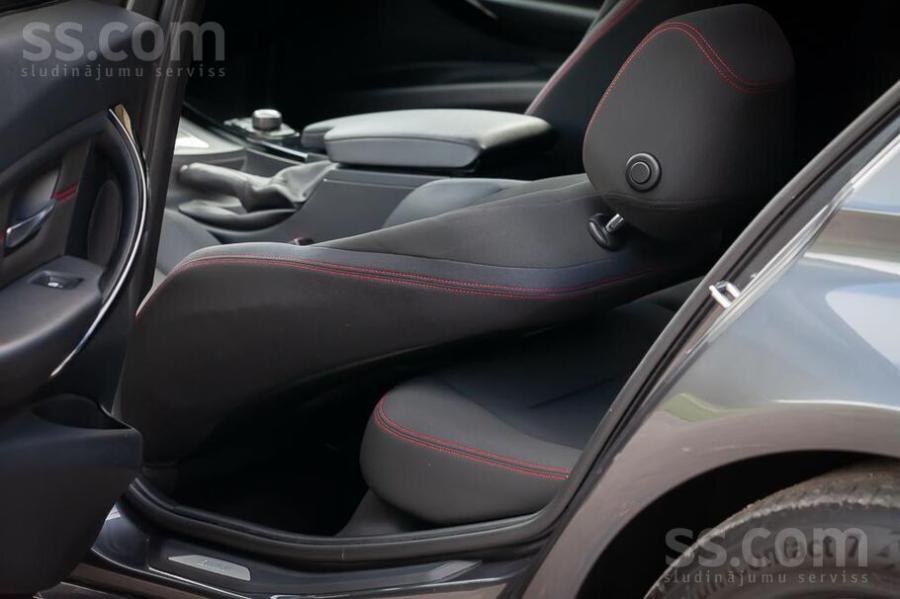 Pelēks BMW 320 2012 Tukums, ar dzinēja tilpumu 2.00 L un nobraukumu 277 tūkst. km par 8999 €, foto 14 vietnē AUTOMOTO.COM.LV